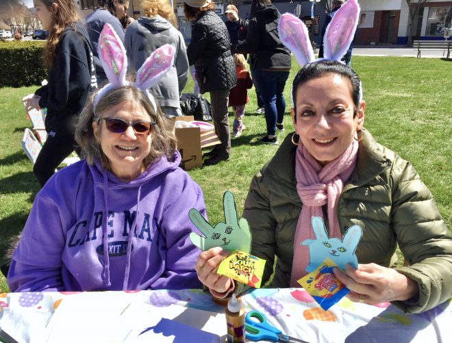 Downtown Rotary offers Easter craft | News, Sports, Jobs - The Express